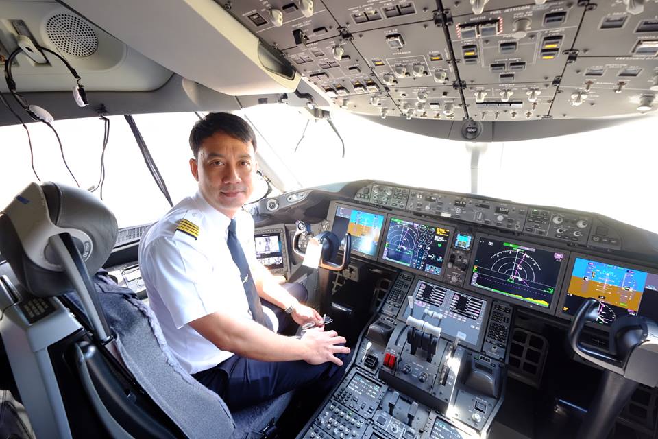 Pilot or Captain. – P'Porames